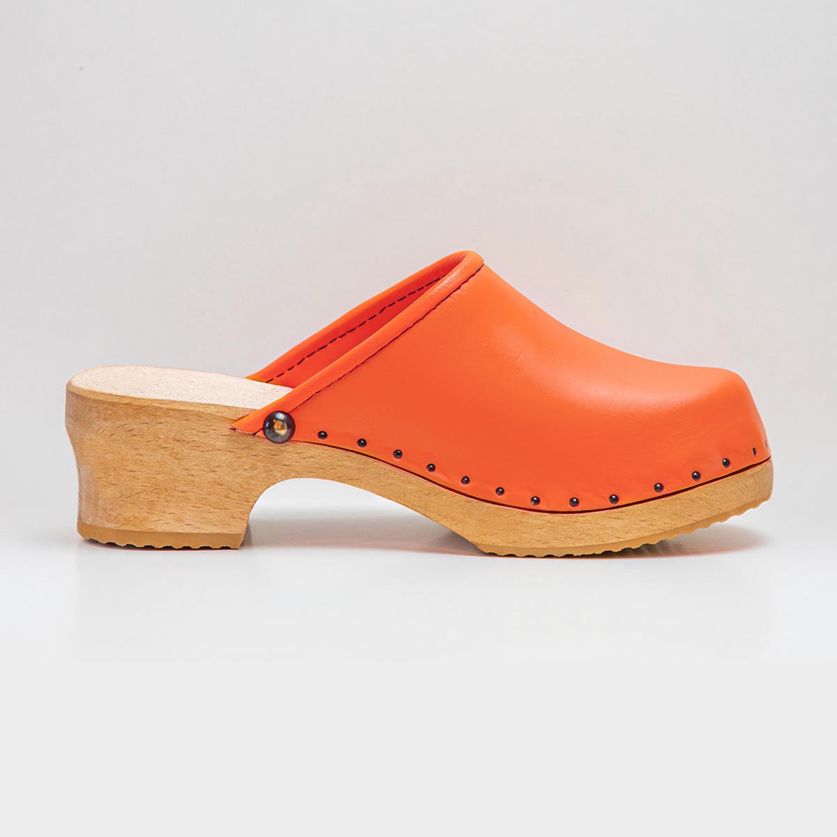 Sabot Orange (cuir et bois), une fabrication artisanale made in France