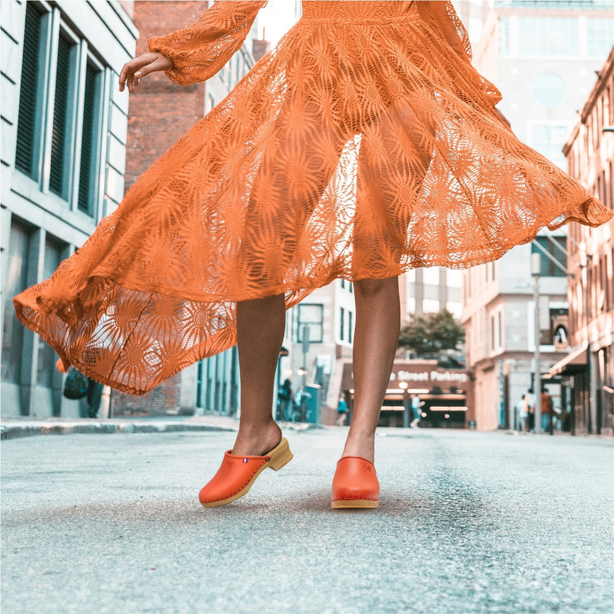 Sabot Orange (cuir et bois), une fabrication artisanale made in France